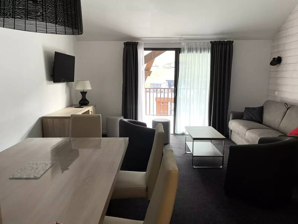 61 M² Apartamento ∙ 1 Habitación ∙ 8 Huéspedes - Pirineos