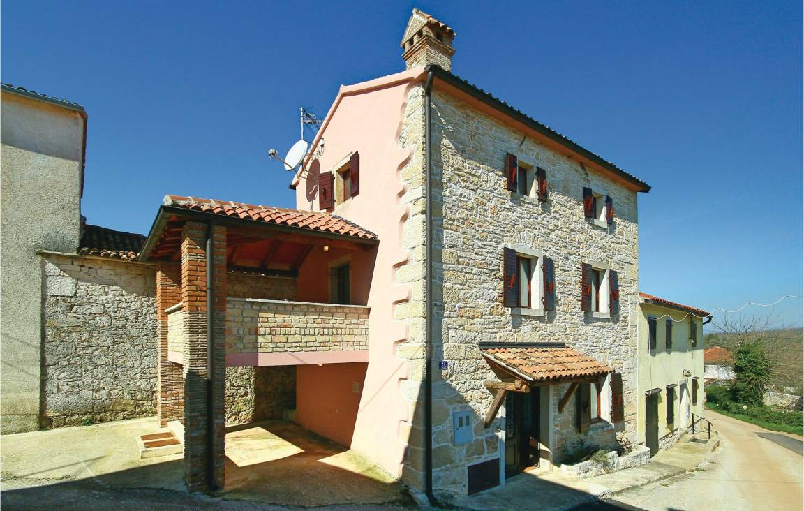 93 M² Maisonette ∙ 2 Bedrooms ∙ 4 Guests - Motovun
