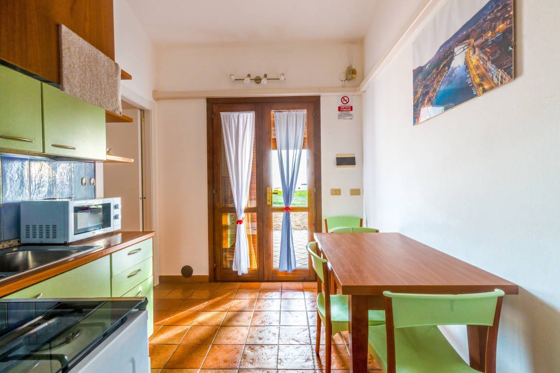 30 M² Ferienhaus ∙ 2 Schlafzimmer ∙ 4 Gäste - Bosa