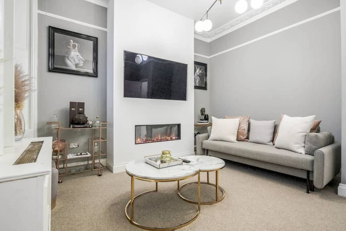 Apartment ∙ 2 Bedrooms ∙ 4 Guests - London Paddington Station