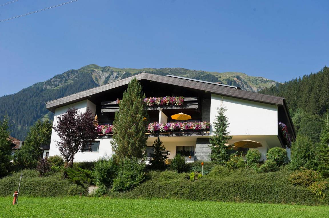 200 M² Appartement ∙ 7 Chambres ∙ 14 Personnes - Montafon
