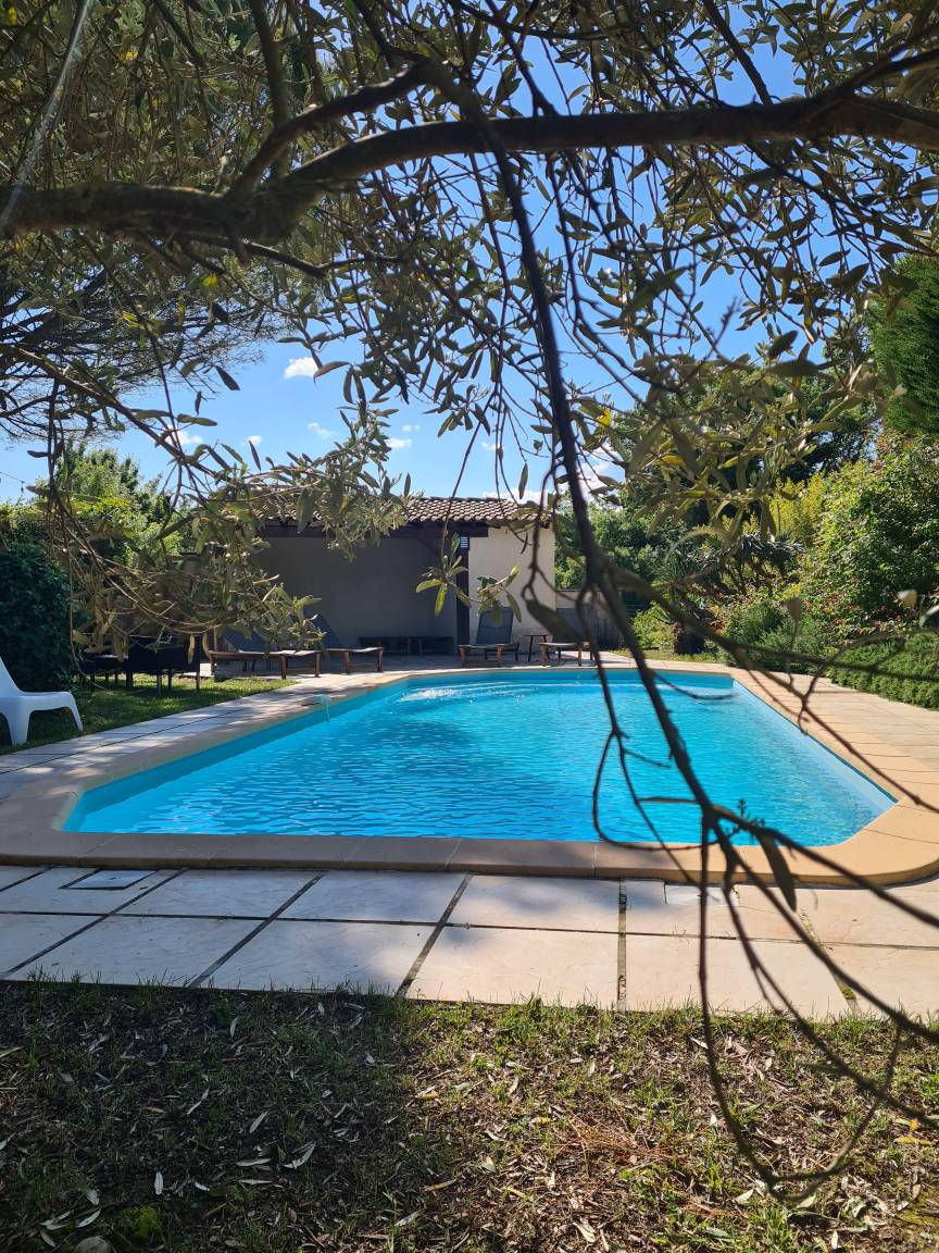 125 M² Maison De Vacances ∙ 4 Chambres ∙ 8 Personnes - Montélimar