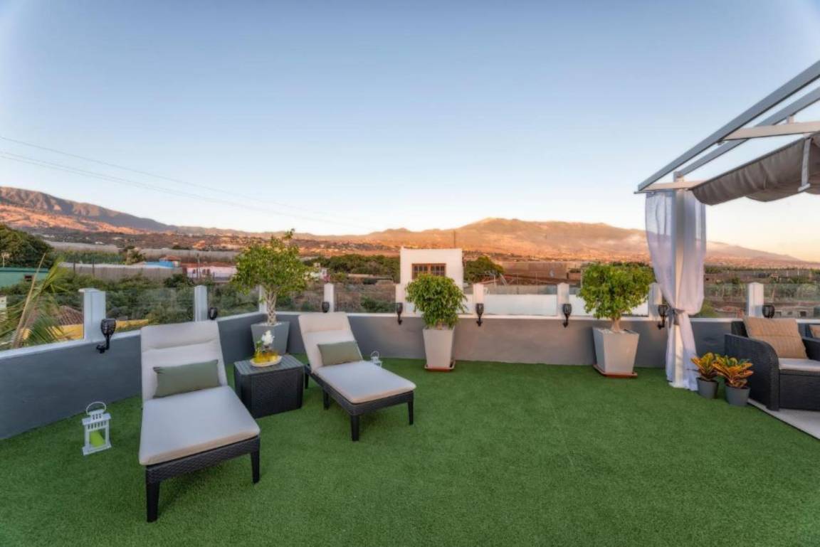 140 M² House ∙ 4 Bedrooms ∙ 6 Guests - El Paso