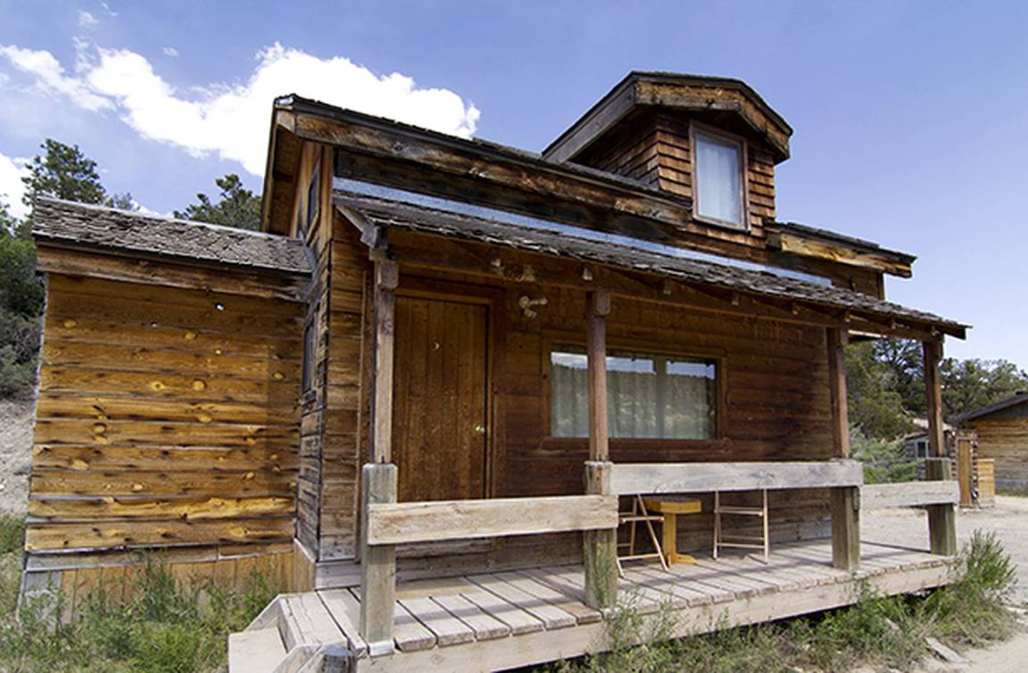 House ∙ 1 Bedroom ∙ 4 Guests - Boulder, UT