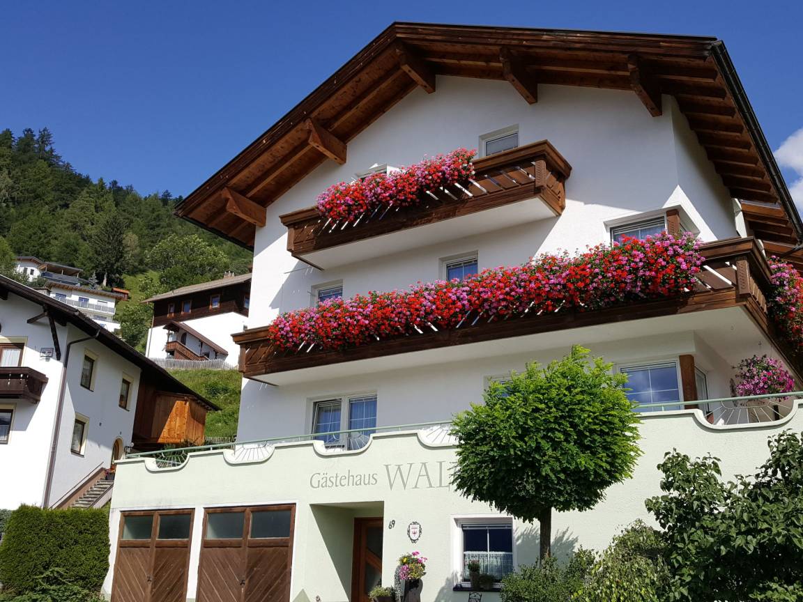 70 M² Apartment ∙ 2 Bedrooms ∙ 6 Guests - Landeck