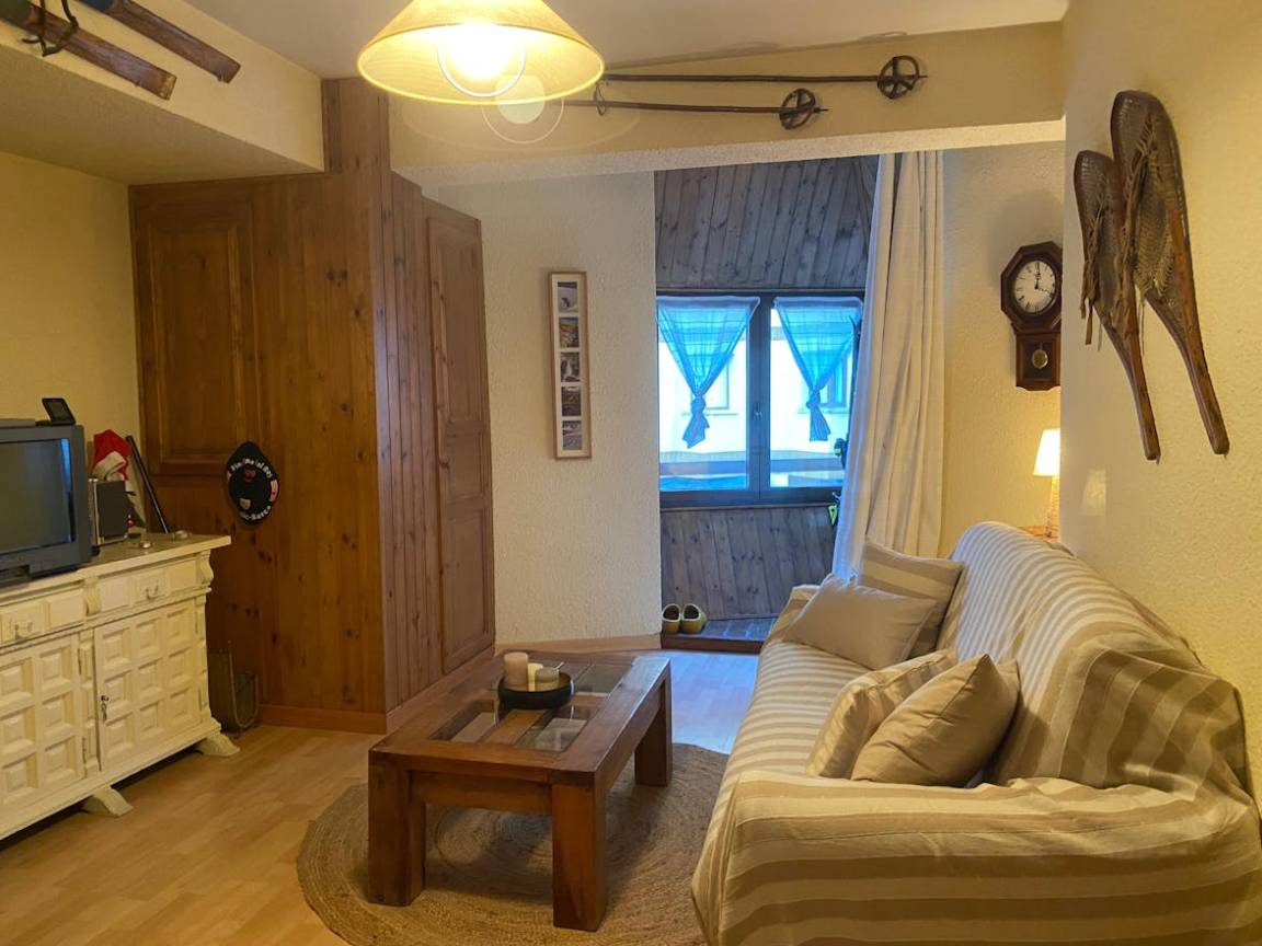 55 M² Appartement ∙ 1 Slaapkamer ∙ 4 Gasten - Viella