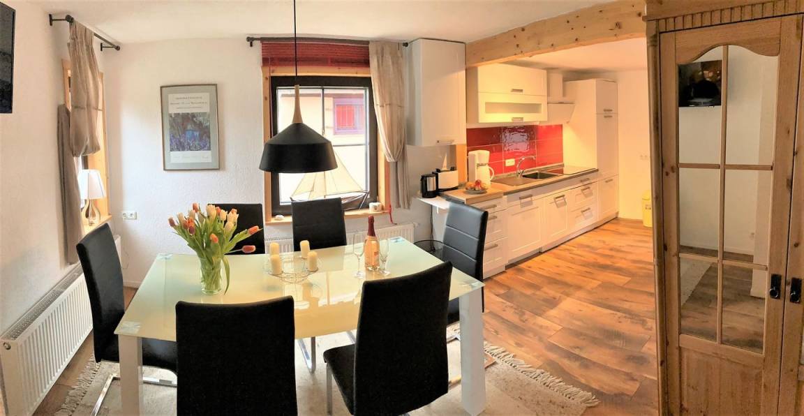 75 M² Ferienhaus ∙ 2 Schlafzimmer ∙ 4 Gäste - Ahrenshoop