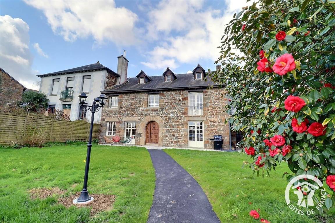 240 M² Gîte ∙ 5 Chambres ∙ 10 Personnes - Ille-et-Vilaine