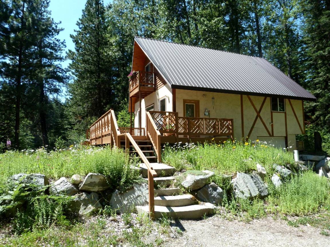 House ∙ 2 Bedrooms ∙ 6 Guests - Lake Wenatchee, WA