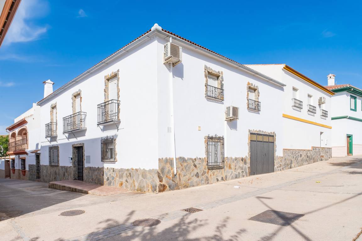 200 M² Casa Vacanza ∙ 6 Camere Da Letto ∙ 13 Ospiti - El Burgo