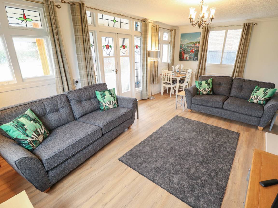 Cottage ∙ 2 Bedrooms ∙ 4 Guests - Anderby Creek