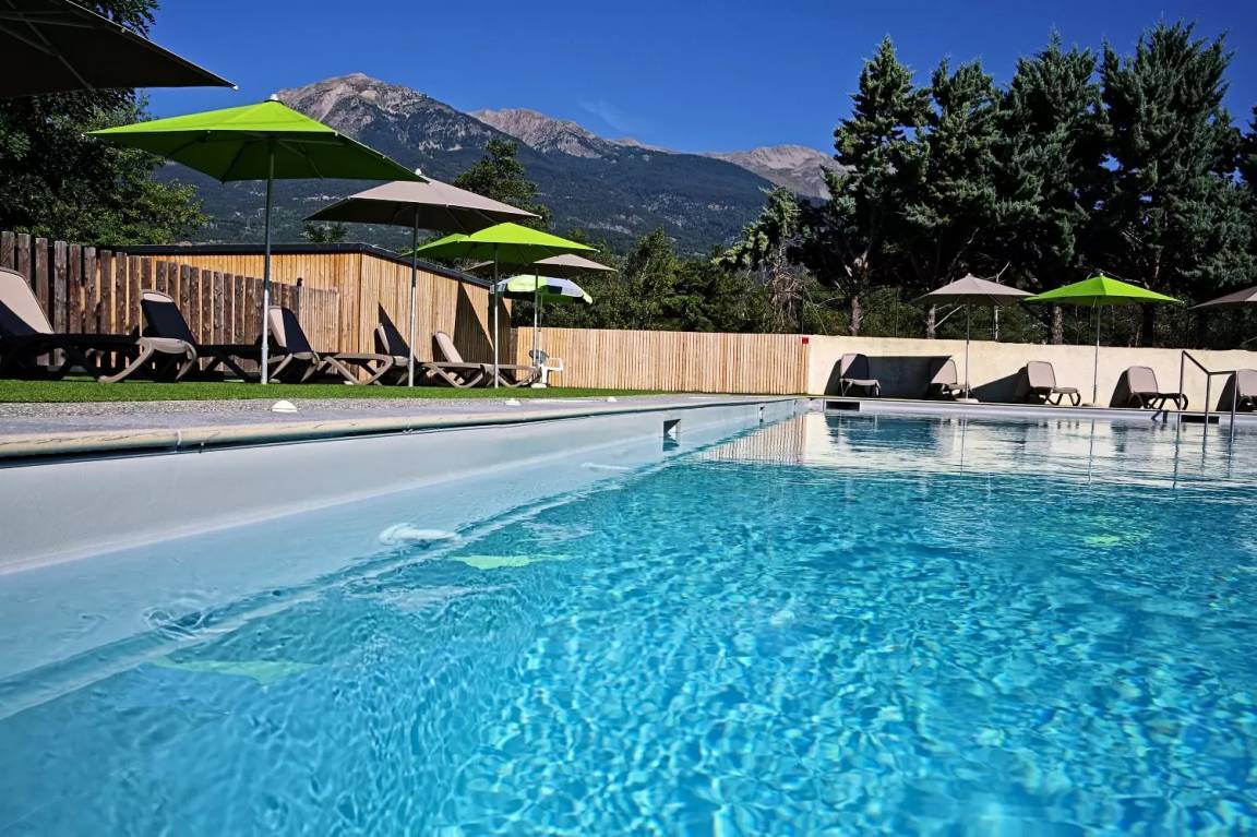 21 M² Caravan ∙ 2 Bedrooms ∙ 5 Guests - Embrun