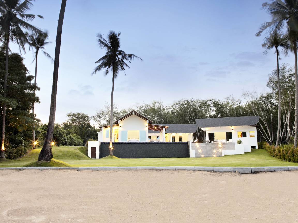 400 M² Villa ∙ 4 Bedrooms ∙ 10 Guests - Ao Nang