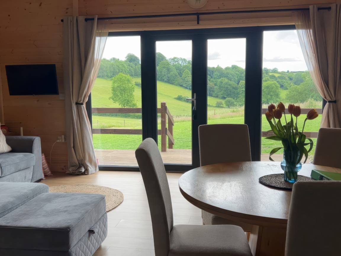Cottage ∙ 2 Bedrooms ∙ 4 Guests - Chard