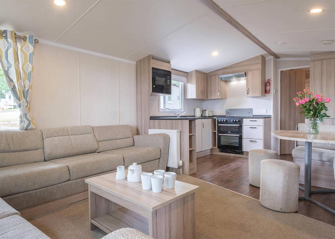 Karavaani ∙ 2 Makuuhuonetta ∙ 6 Vierasta - Isle of Wight