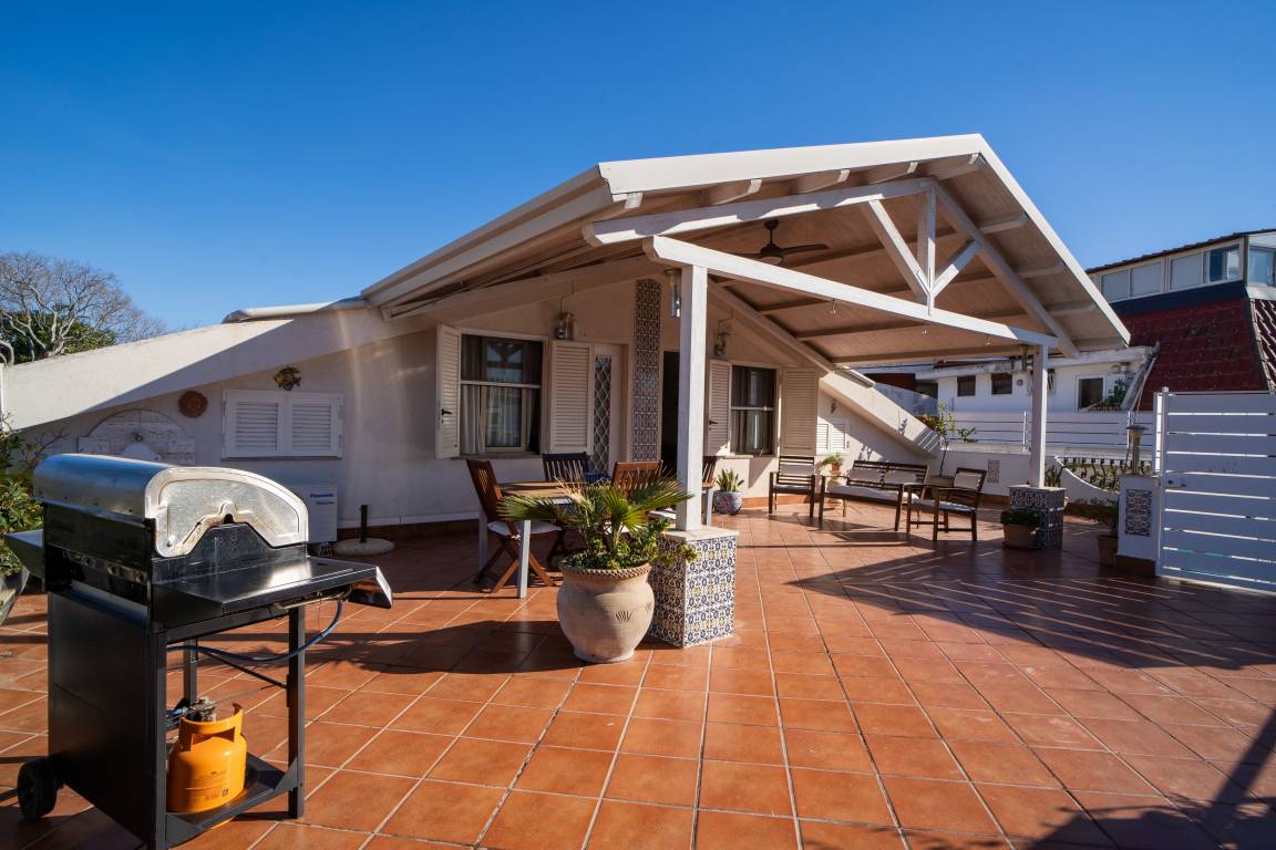 80 M² Ferienwohnung ∙ 2 Schlafzimmer ∙ 4 Gäste - Naxos, Italien
