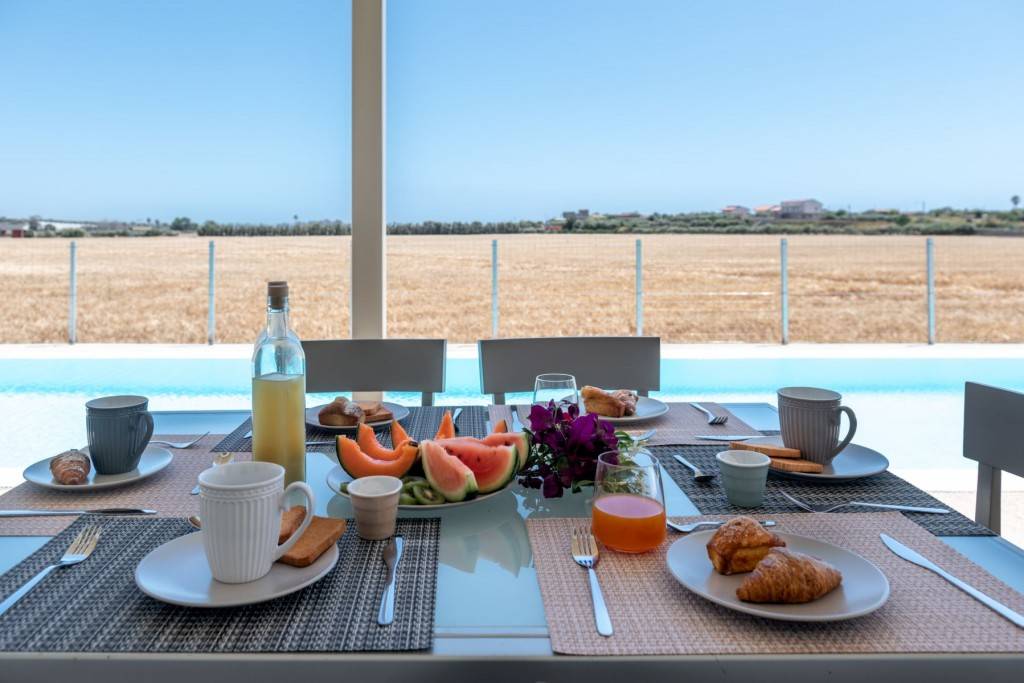 180 M² Villa ∙ 3 Habitaciones ∙ 8 Huéspedes - Marina di Ragusa