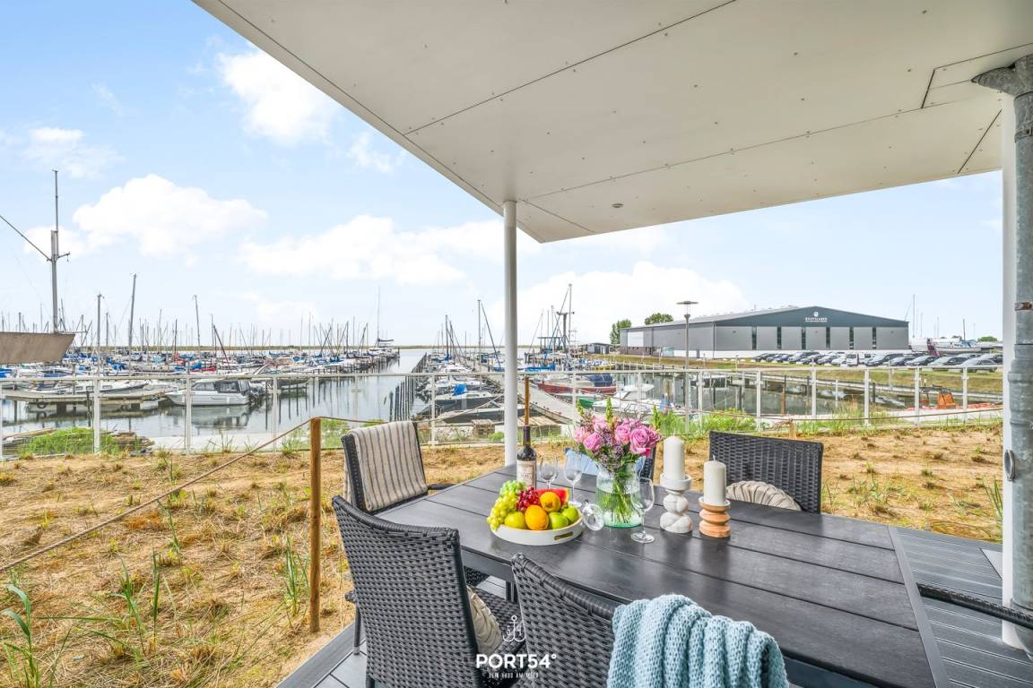 65 M² Ferienwohnung ∙ 2 Schlafzimmer ∙ 6 Gäste - Laboe