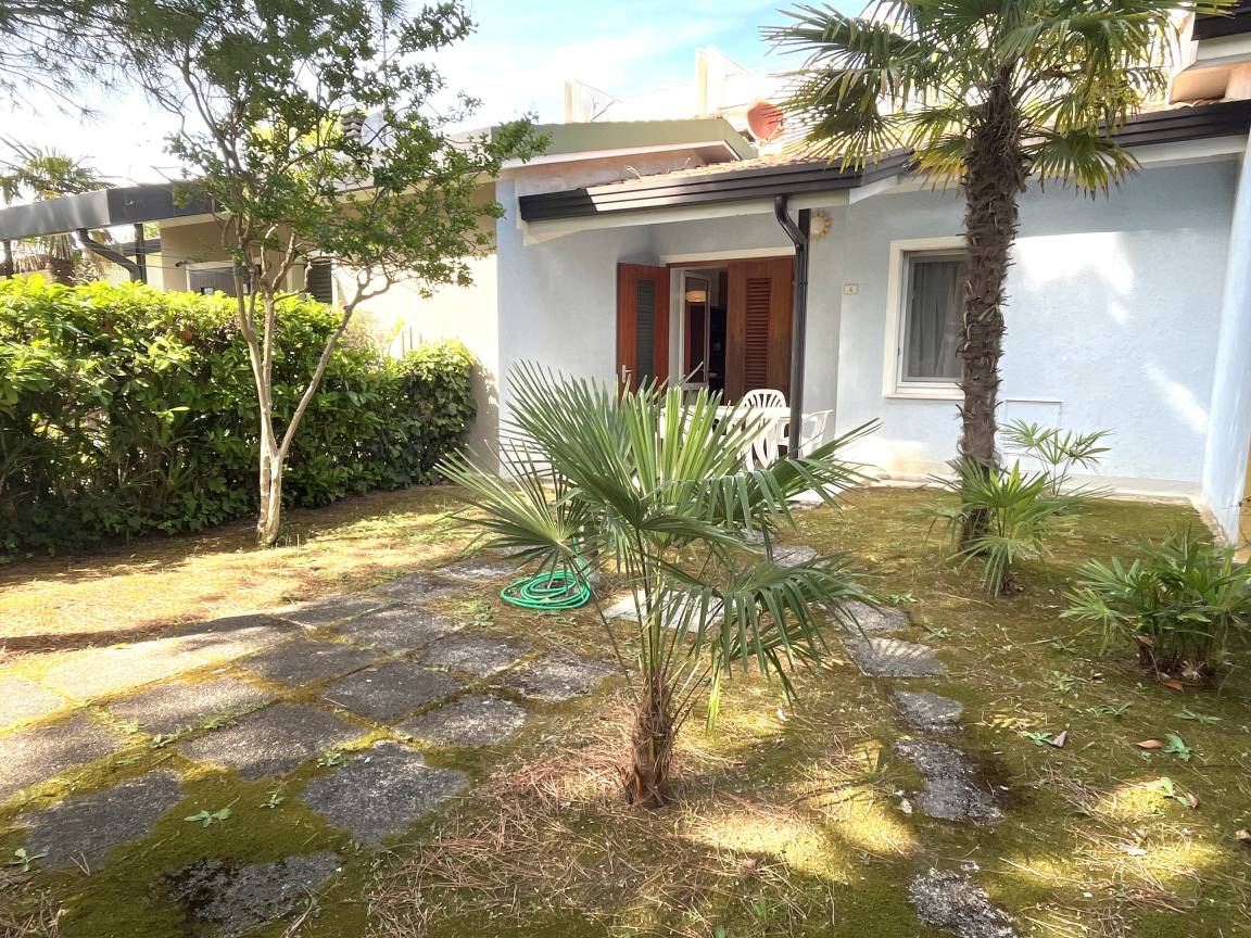 Bungalow ∙ 2 Bedrooms ∙ 4 Guests - Caorle