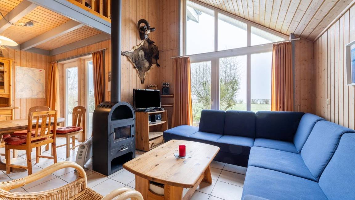 90 M² Ferienhaus ∙ 2 Schlafzimmer ∙ 6 Gäste - Müritz