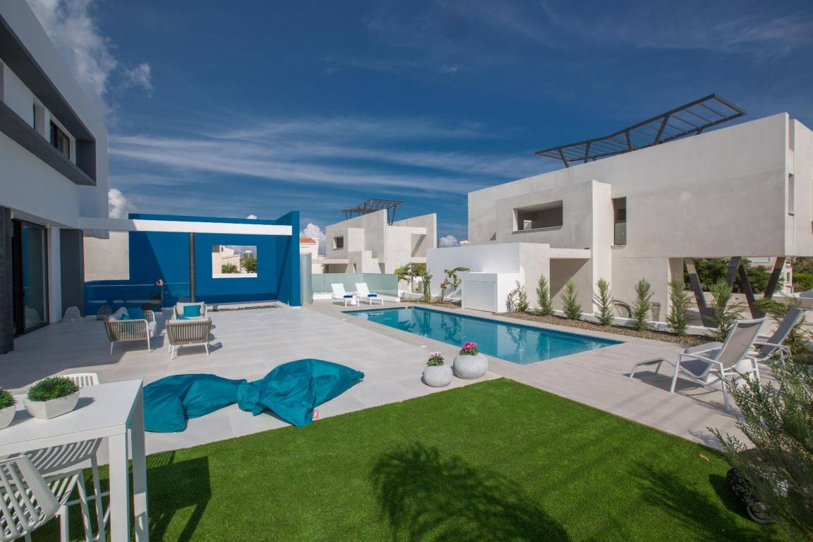 220 M² House ∙ 5 Bedrooms ∙ 10 Guests - Protaras