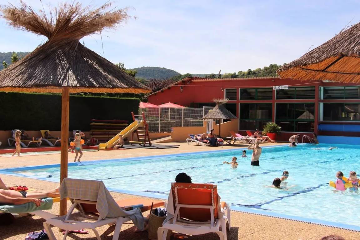 16 M² Casa Mobile ∙ 2 Camere Da Letto ∙ 4 Ospiti - Saint-Affrique