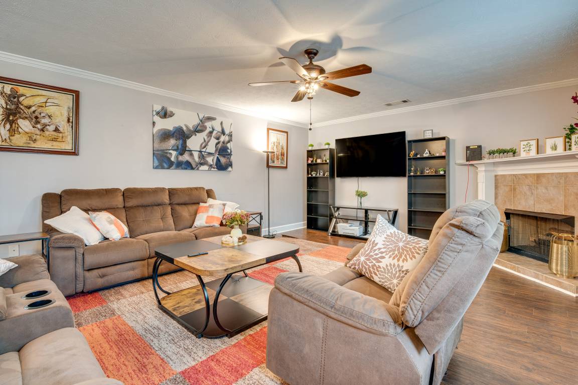 191 M² House ∙ 3 Bedrooms ∙ 6 Guests - Snellville, GA
