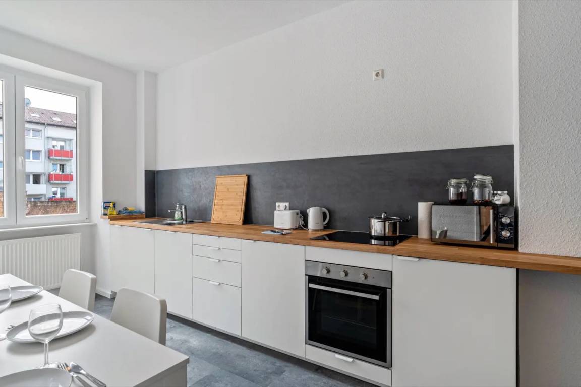 300 M² Dom ∙ 11 Sypialni ∙ 22 Gości - Pforzheim