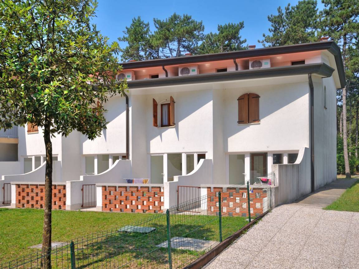 42 M² House ∙ 2 Bedrooms ∙ 5 Guests - Bibione Pineda