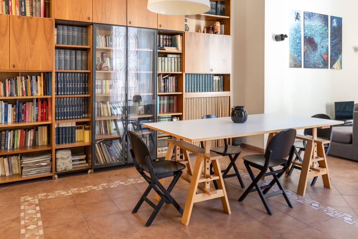 190 M² Apartment ∙ 4 Bedrooms ∙ 9 Guests - Neapol