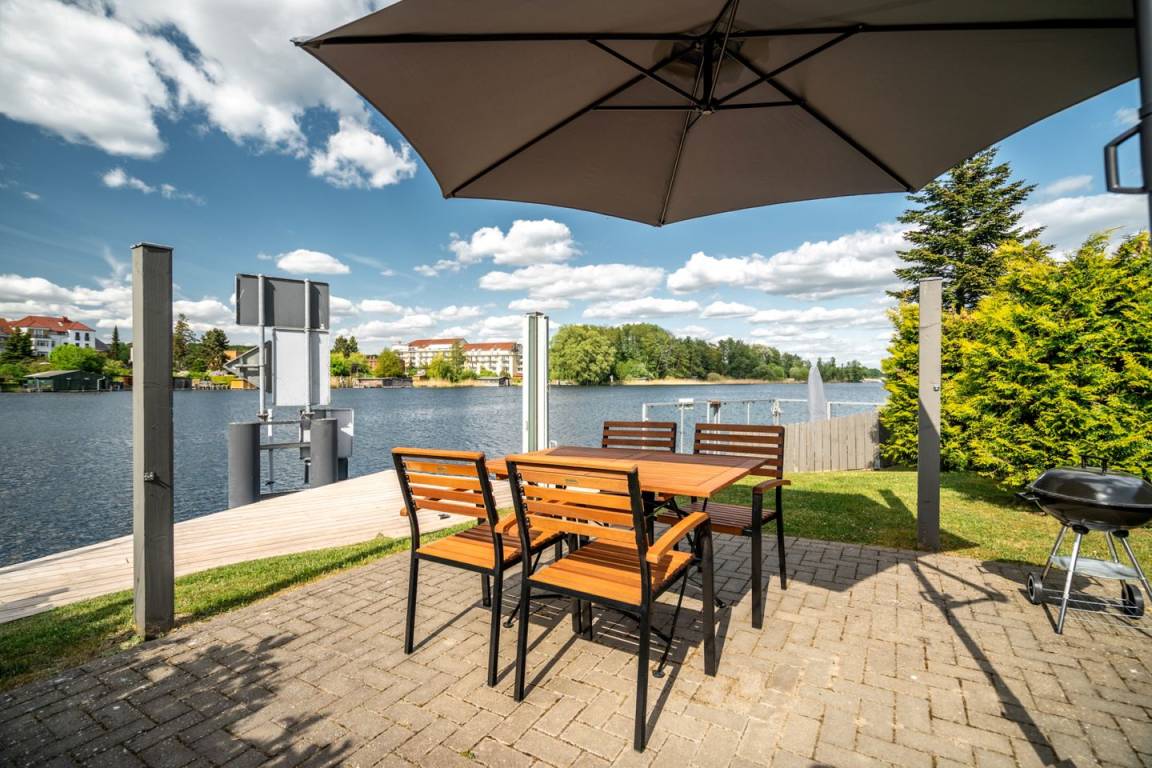 90 M² Ferienwohnung ∙ 2 Schlafzimmer ∙ 4 Gäste - Malchow