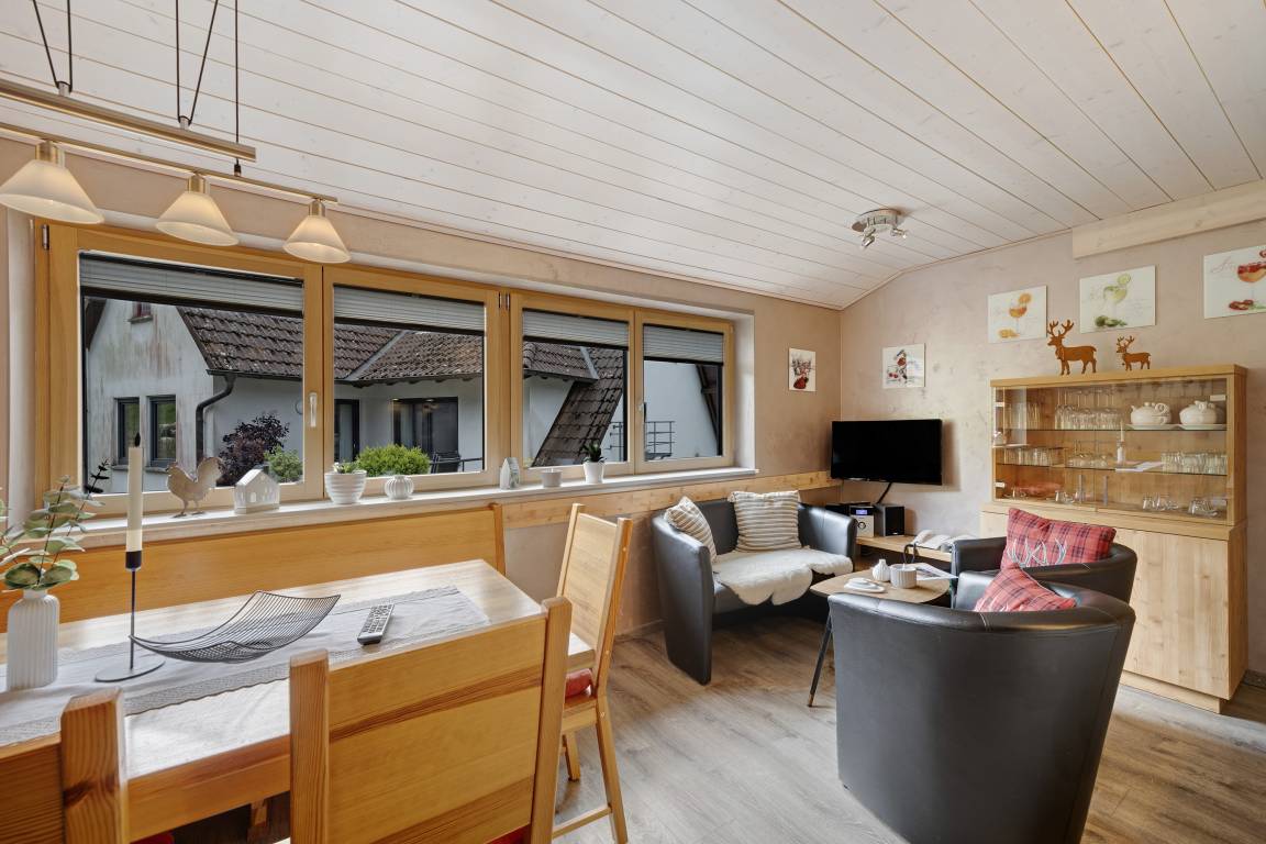 50 M² Ferienwohnung ∙ 2 Schlafzimmer ∙ 4 Gäste - Wolfach