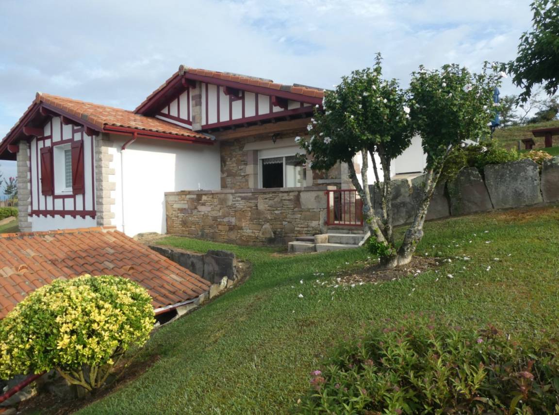 70 M² Villa ∙ 2 Chambres ∙ 4 Personnes - Saint-Pée-sur-Nivelle