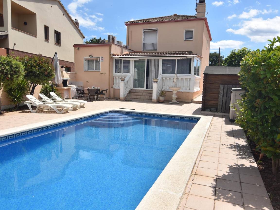 150 M² Casa ∙ 4 Habitaciones ∙ 8 Huéspedes - Roses