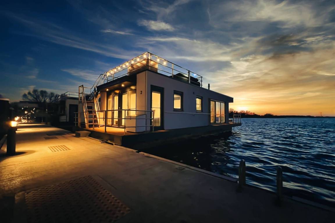 45 M² Hausboot ∙ 2 Schlafzimmer ∙ 4 Gäste - Ribnitz-Damgarten