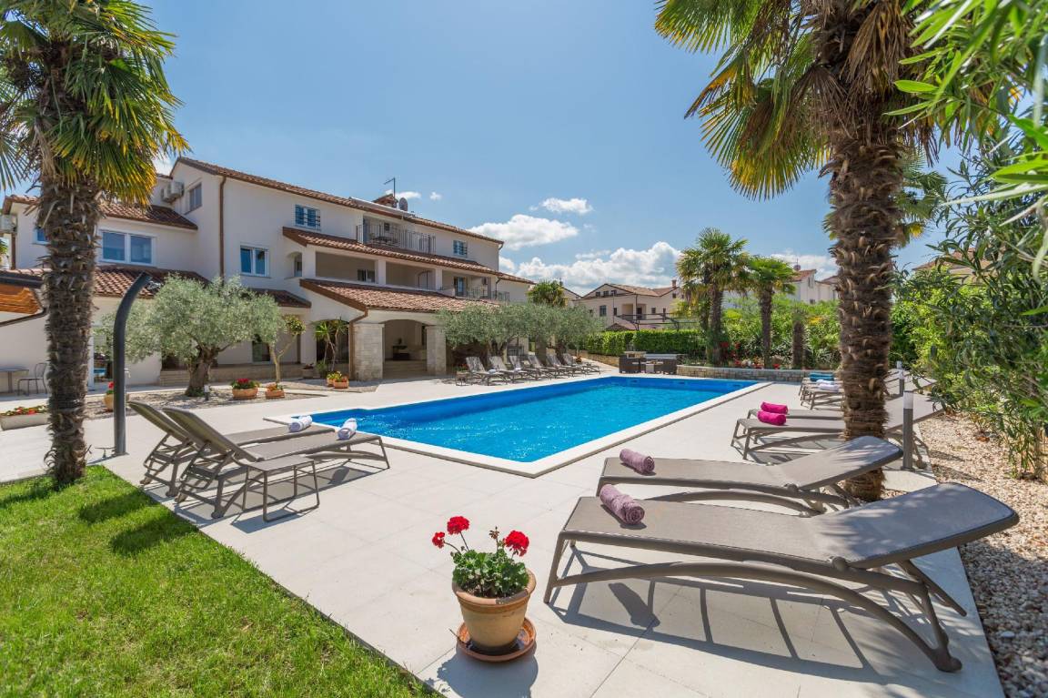75 M² Ferienwohnung ∙ 2 Schlafzimmer ∙ 4 Gäste - Poreč