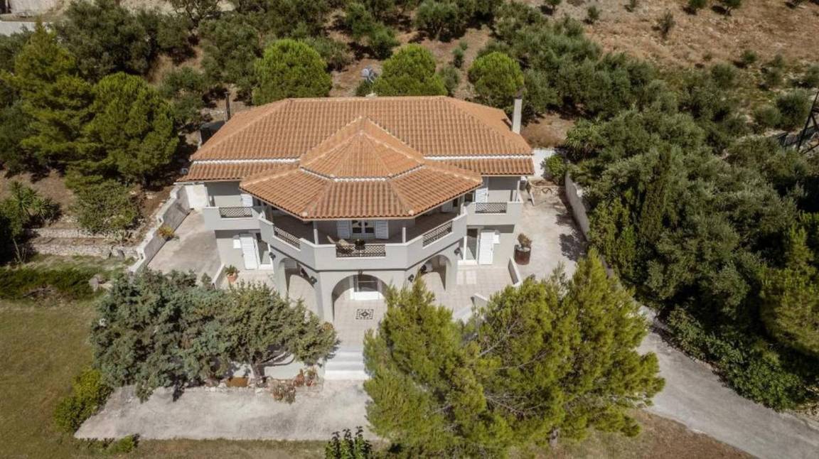 220 M² Villa ∙ 3 Habitaciones ∙ 6 Huéspedes - Zante