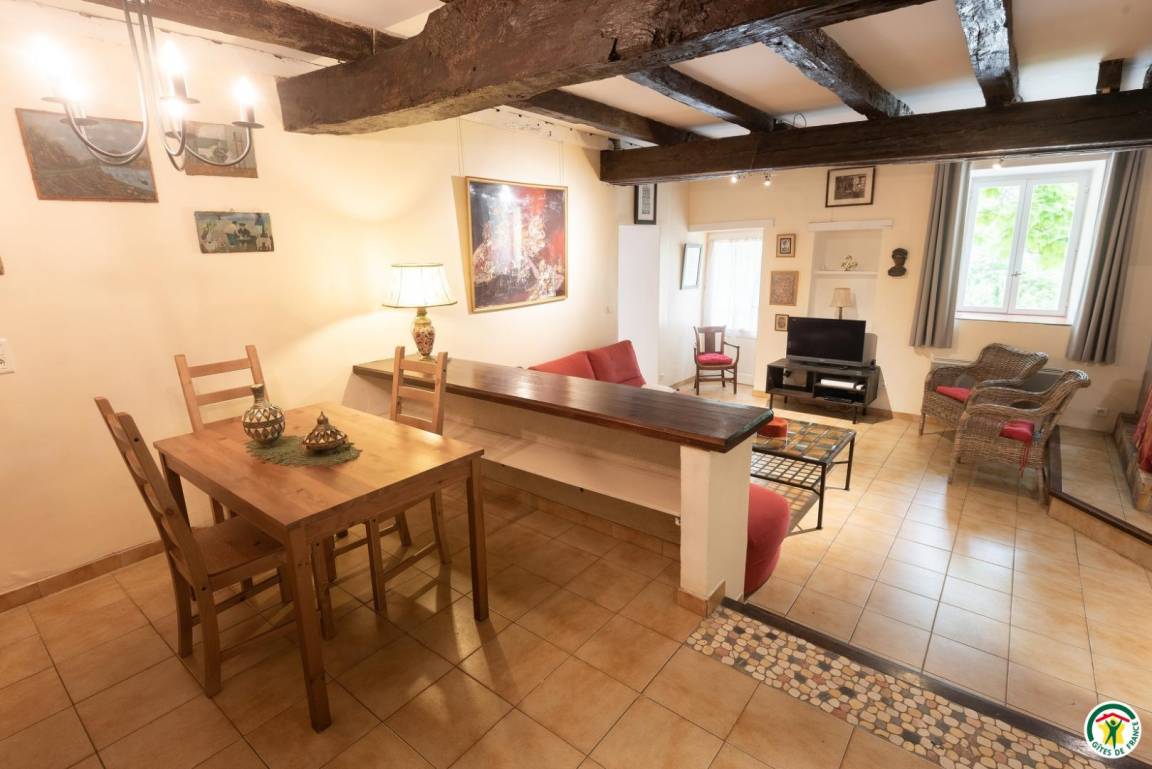 210 M² Gîte ∙ 5 Chambres ∙ 10 Personnes - Drôme