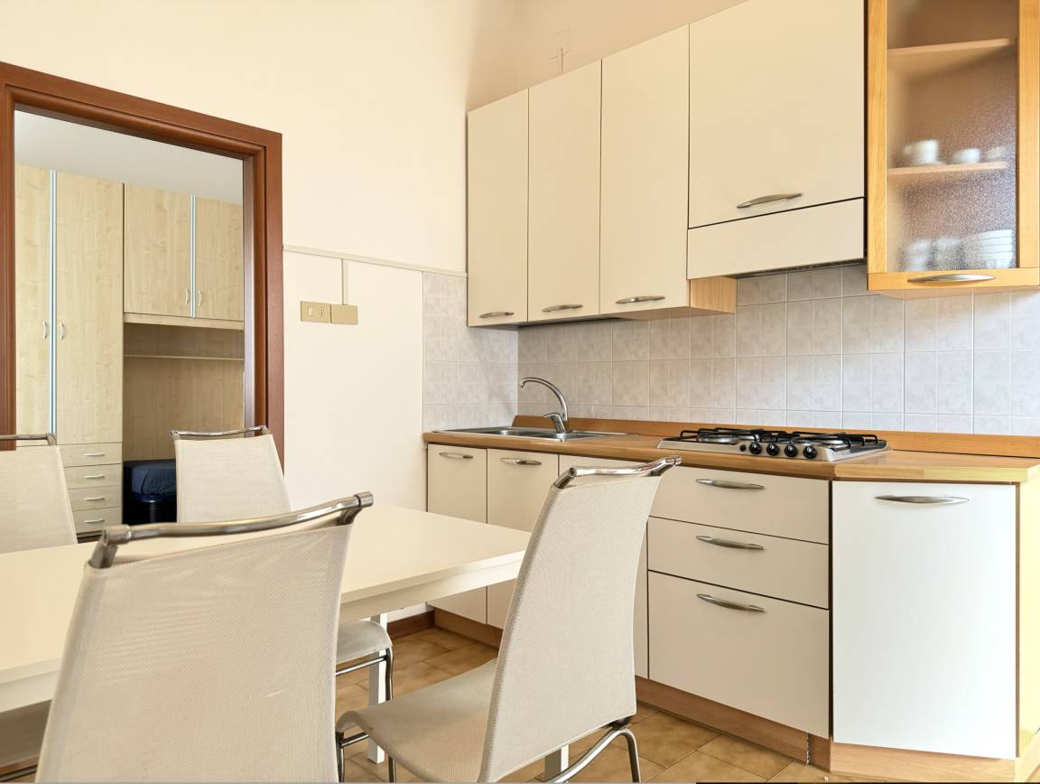 Ferienwohnung ∙ 2 Schlafzimmer ∙ 5 Gäste - Lido di Jesolo