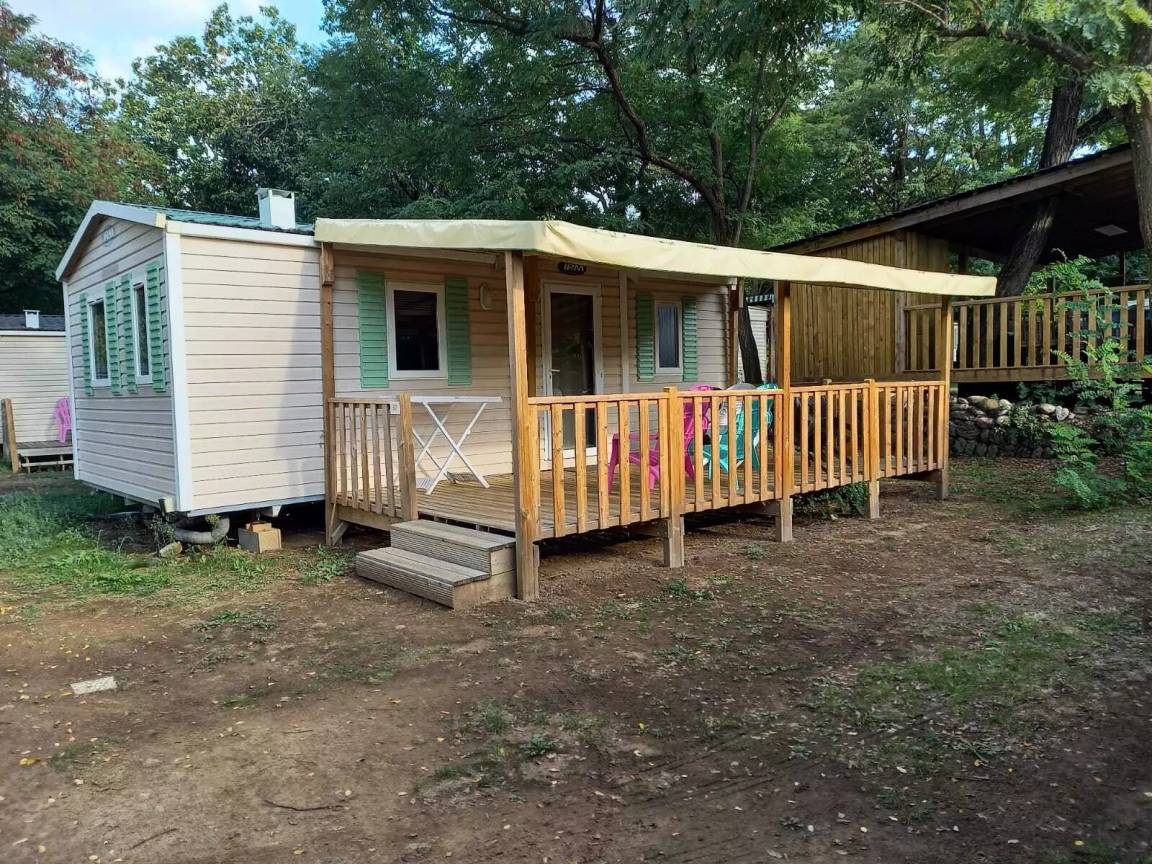 24 M² Camper/roulotte ∙ 2 Camere Da Letto ∙ 4 Ospiti - Les Vans