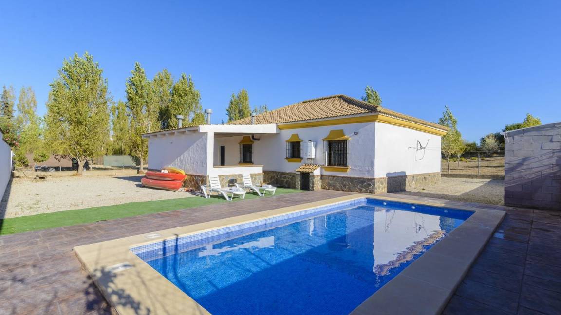 150 M² House ∙ 3 Bedrooms ∙ 6 Guests - Algar