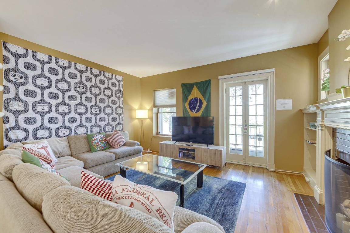 139 M² Apartment ∙ 2 Bedrooms ∙ 4 Guests - Clayton, MO