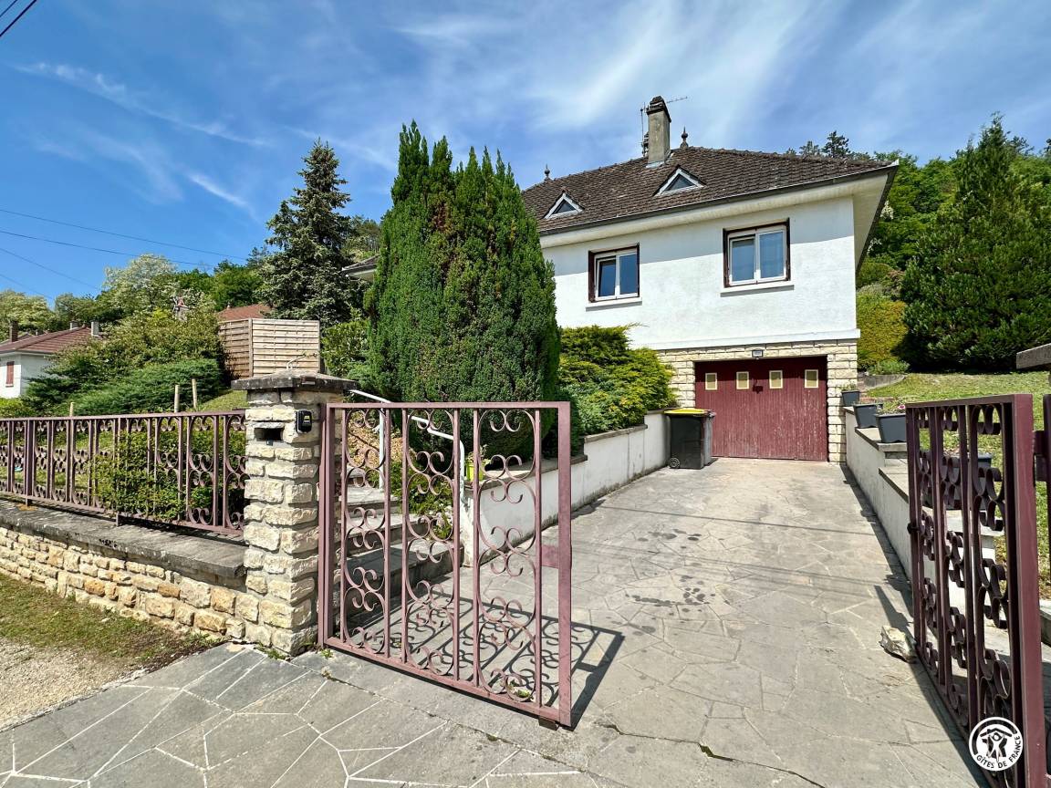 67 M² Cottage ∙ 2 Chambres ∙ 4 Personnes - Tonnerre