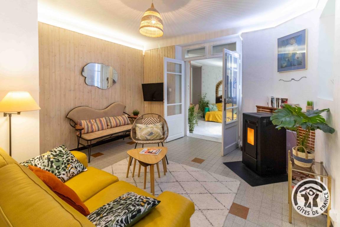 75 M² Gîte ∙ 3 Chambres ∙ 6 Personnes - Foix