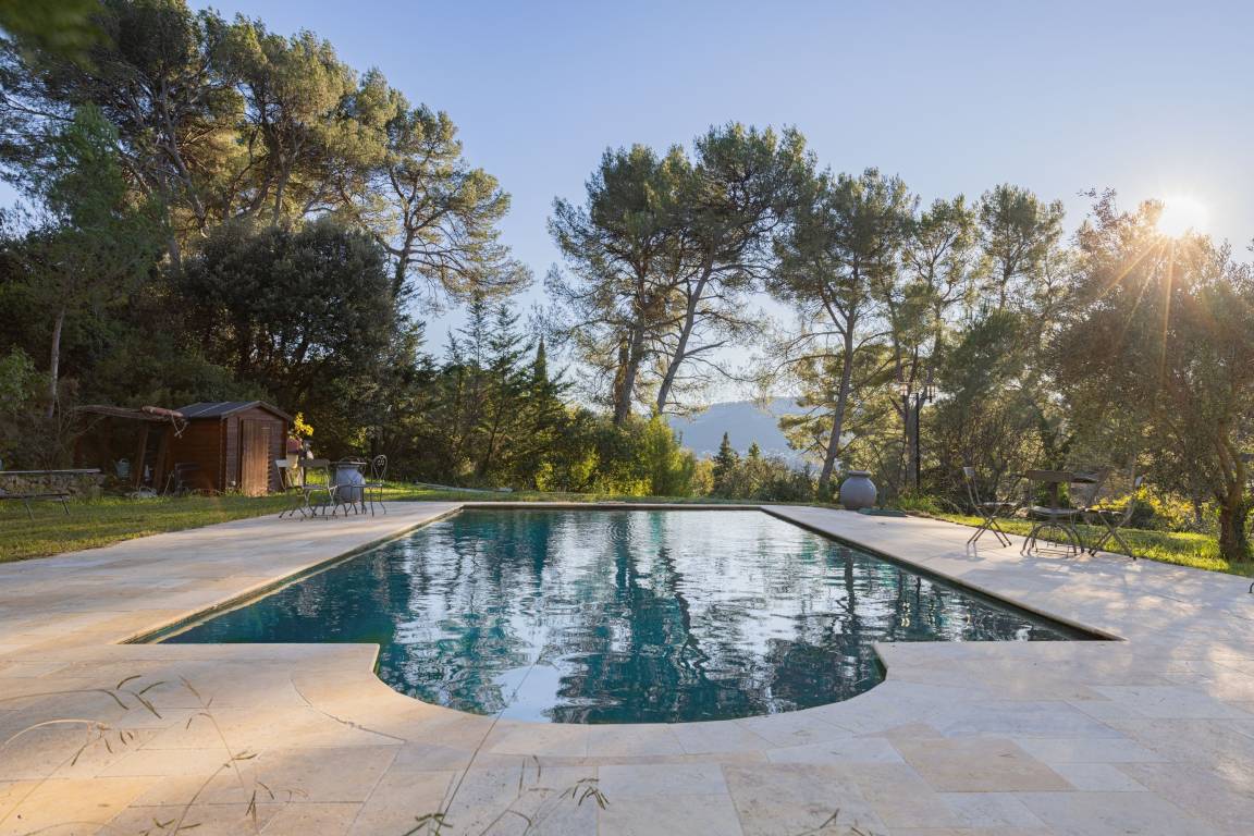 75 M² Appartement ∙ 2 Chambres ∙ 4 Personnes - Allauch