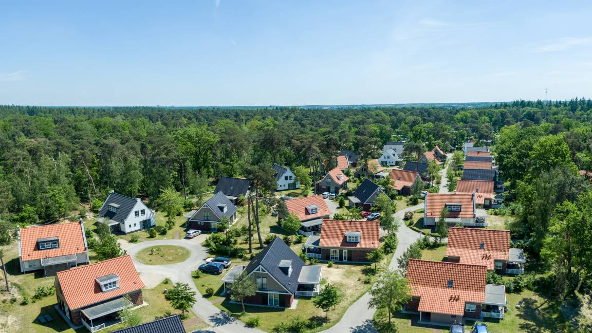 92 M² Bungalow ∙ 2 Slaapkamers ∙ 4 Gasten - Venray