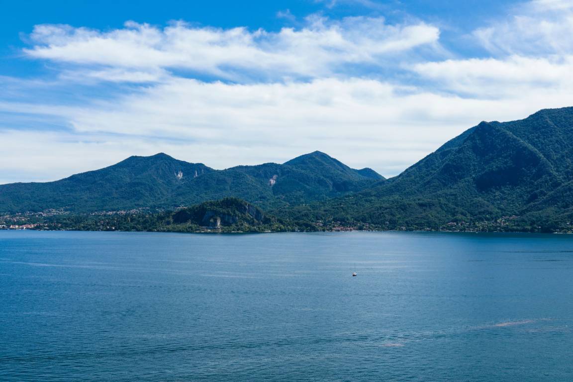 60 M² Apartment ∙ 1 Bedroom ∙ 5 Guests - Stresa