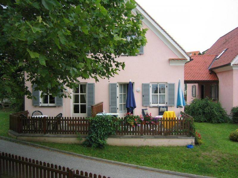 52 M² Ferienhaus ∙ 1 Schlafzimmer ∙ 4 Gäste - Bad Waltersdorf