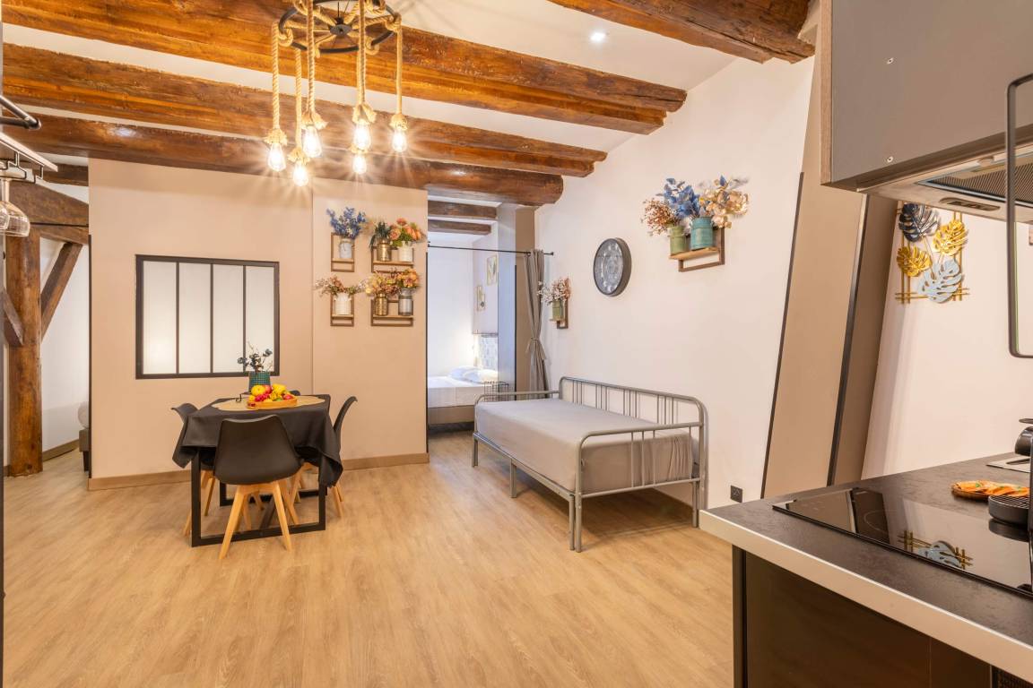 43 M² Apartment ∙ 2 Bedrooms ∙ 6 Guests - Marseille