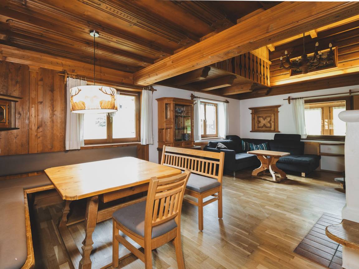 130 M² Ferienhaus ∙ 4 Schlafzimmer ∙ 8 Gäste - Maishofen